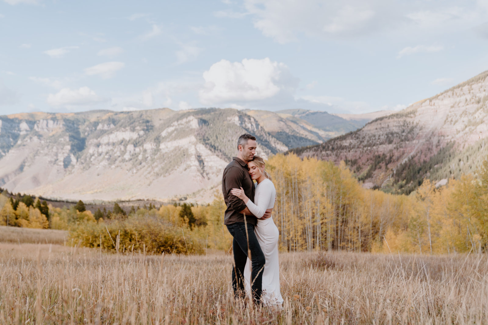 Charming Colorado Engagement | Chelsea + Conor - couples