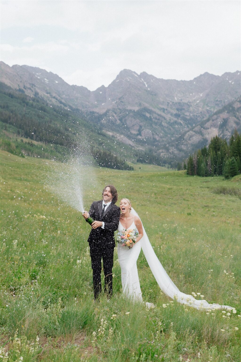 How to Plan Your Luxury Colorado Micro Wedding - bywhitneyrae.com