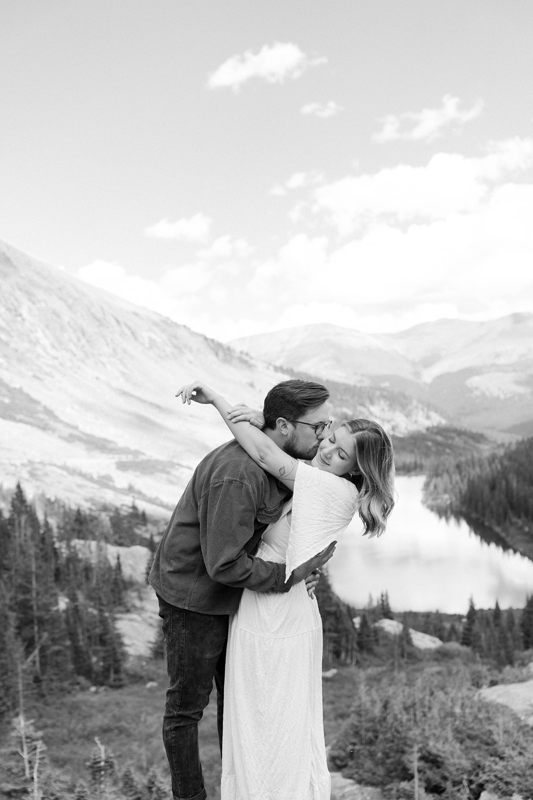 The Best Scenic Colorado Engagement Photo Locations