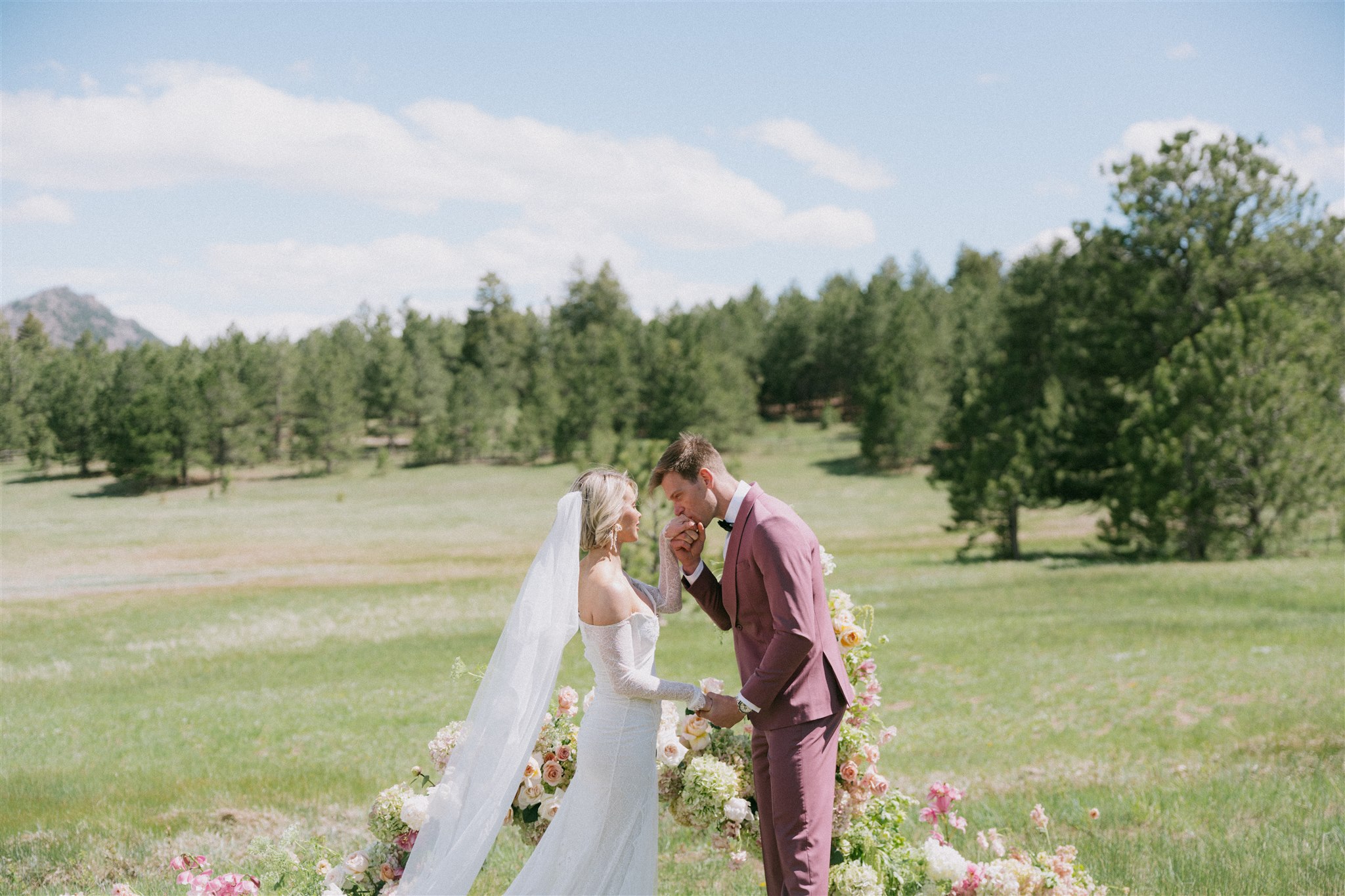 A Greystone Castle Wedding in Boulder, CO - bywhitneyrae.com